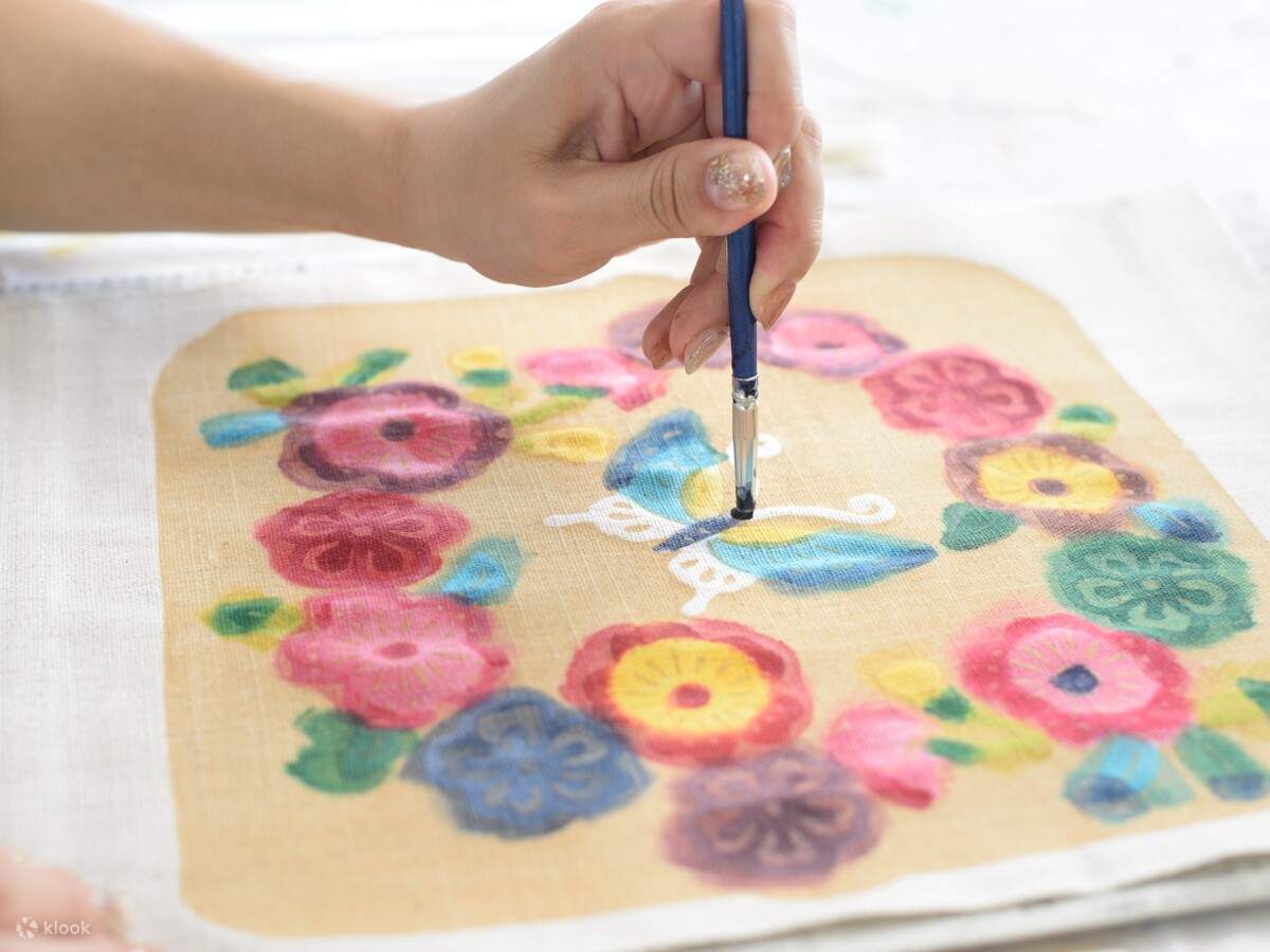 [Gusuku Bingata Dyeing Workshop] Okinawan Traditional Craft Making ...
